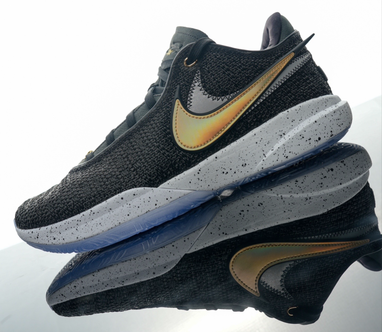 NIKE LEBRON XX 20 METALLIC GOLD 黑金 白銀 小皇帝