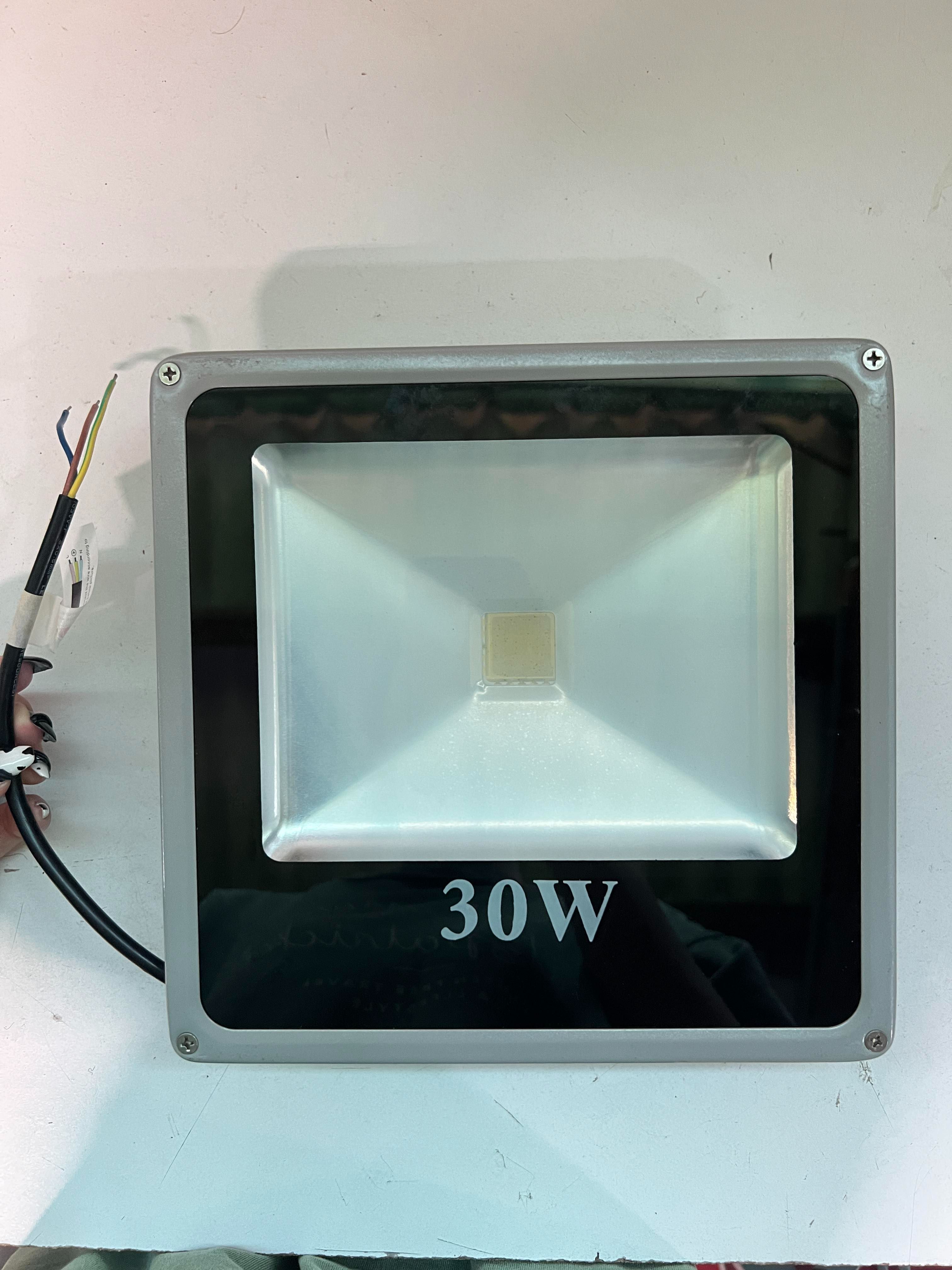 高質量30W LED照明燈280元