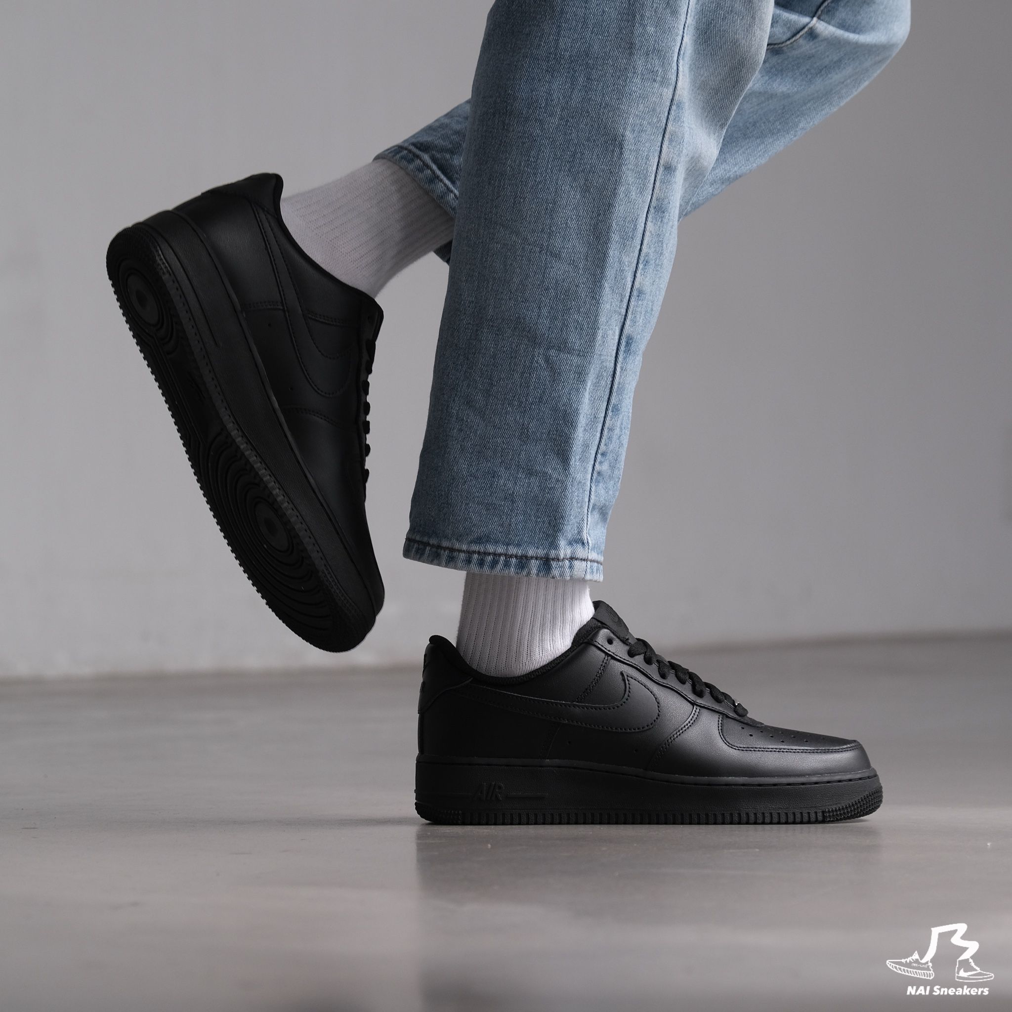 NIKE Air Force1 Triple Black 全黑 CW2288-001