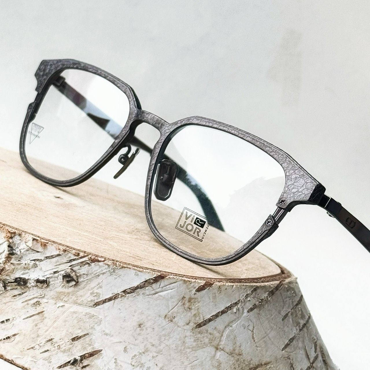 【VIJOR 】純鈦｜岩石紋｜獨特礦石感｜質感霧面｜光學鏡框